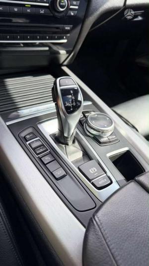 Balts BMW X5 2014 Šauļi, ar dzinēja tilpumu 2.99 L un nobraukumu 268 tūkst. km par 14650 €, foto 26 vietnē AUTOMOTO.COM.LV