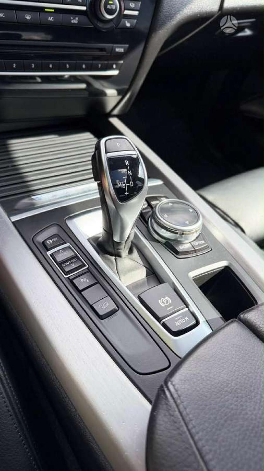 Balts BMW X5 2014 Šauļi, ar dzinēja tilpumu 2.99 L un nobraukumu 268 tūkst. km par 14650 €, foto 26 vietnē AUTOMOTO.COM.LV