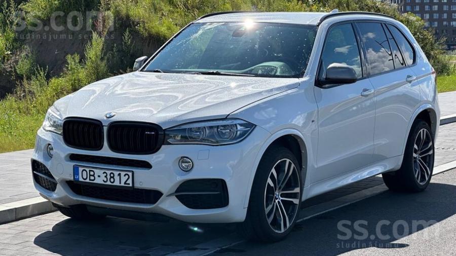 Balts BMW X5 2014 Rīga, ar dzinēja tilpumu 3.00 L un nobraukumu 202 tūkst. km par 22500 €, foto 4 vietnē AUTOMOTO.COM.LV