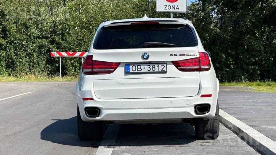 Balts BMW X5 2014 Rīga, ar dzinēja tilpumu 3.00 L un nobraukumu 202 tūkst. km par 22500 €, foto 7 vietnē AUTOMOTO.COM.LV