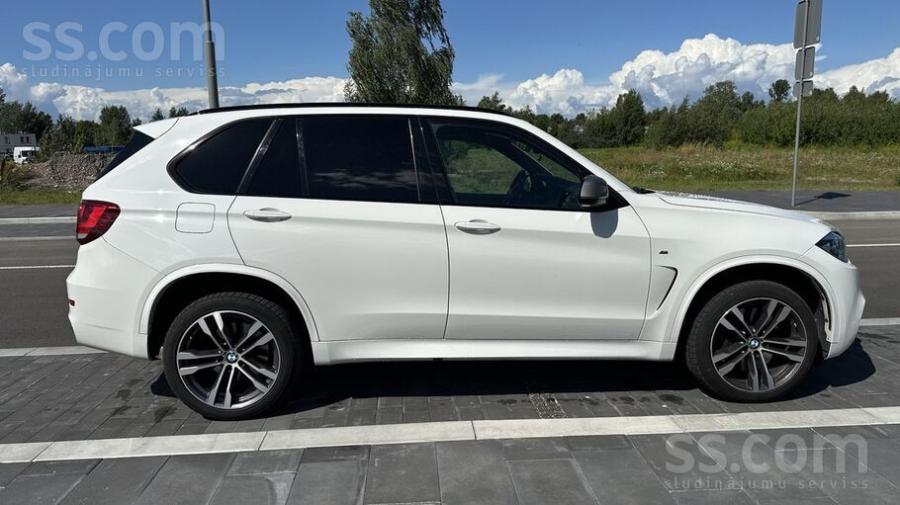 Balts BMW X5 2014 Rīga, ar dzinēja tilpumu 3.00 L un nobraukumu 202 tūkst. km par 22500 €, foto 9 vietnē AUTOMOTO.COM.LV