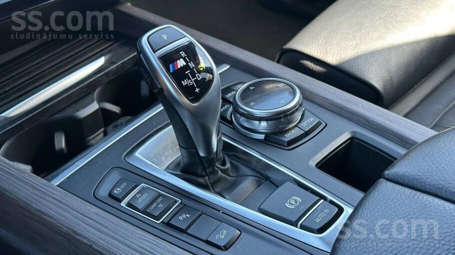 Balts BMW X5 2014 Rīga, ar dzinēja tilpumu 3.00 L un nobraukumu 202 tūkst. km par 22500 €, foto 15 vietnē AUTOMOTO.COM.LV