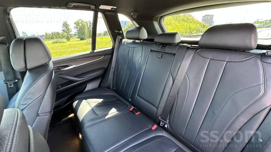 Balts BMW X5 2014 Rīga, ar dzinēja tilpumu 3.00 L un nobraukumu 202 tūkst. km par 22500 €, foto 28 vietnē AUTOMOTO.COM.LV