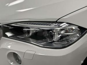 Balts BMW X5 2014 Klaipėda, ar dzinēja tilpumu 2.00 L un nobraukumu 159 tūkst. km par 17750 €, foto 9 vietnē AUTOMOTO.COM.LV
