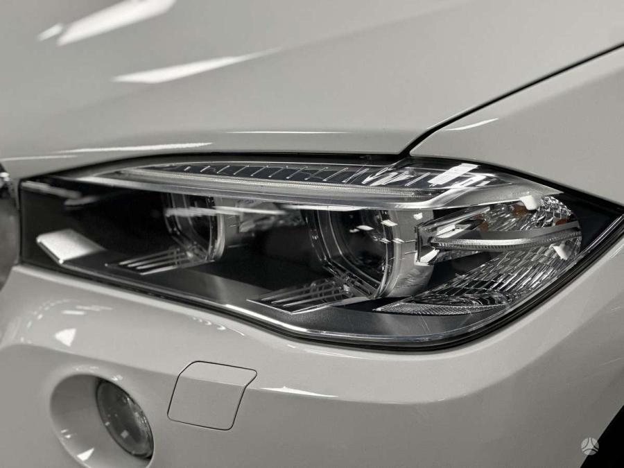 Balts BMW X5 2014 Klaipėda, ar dzinēja tilpumu 2.00 L un nobraukumu 159 tūkst. km par 17750 €, foto 9 vietnē AUTOMOTO.COM.LV