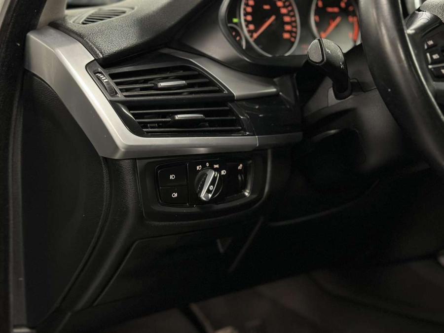 Balts BMW X5 2014 Klaipėda, ar dzinēja tilpumu 2.00 L un nobraukumu 159 tūkst. km par 17750 €, foto 19 vietnē AUTOMOTO.COM.LV