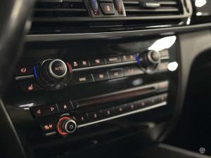 Balts BMW X5 2014 Klaipėda, ar dzinēja tilpumu 2.00 L un nobraukumu 159 tūkst. km par 17750 €, foto 23 vietnē AUTOMOTO.COM.LV