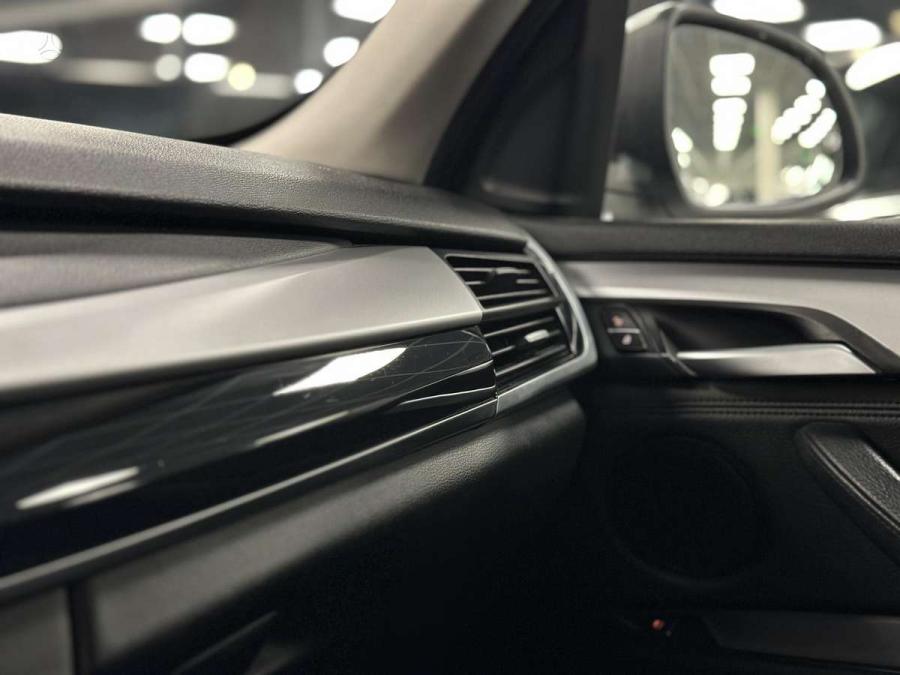 Balts BMW X5 2014 Klaipėda, ar dzinēja tilpumu 2.00 L un nobraukumu 159 tūkst. km par 17750 €, foto 26 vietnē AUTOMOTO.COM.LV
