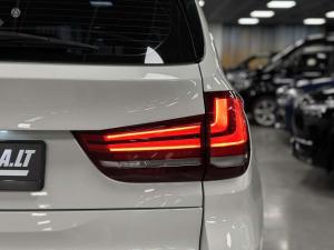 Balts BMW X5 2014 Klaipėda, ar dzinēja tilpumu 2.00 L un nobraukumu 159 tūkst. km par 17750 €, foto 30 vietnē AUTOMOTO.COM.LV