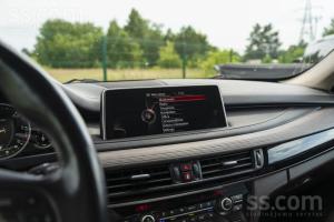 Белый БМВ Х5 2014 в Рига, объемом двигателя 3.00 л и пробегом 419 тыс. км за 17990 €, фото 21 на AUTOMOTO.COM.LV