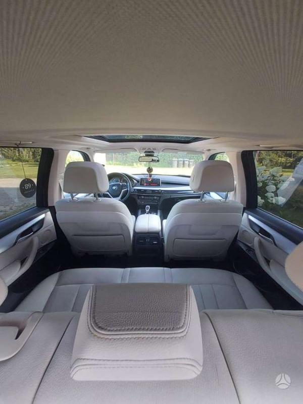 White BMW X5 2014 in Telschi, with an engine capacity of 3.00 L and mileage of 291 thousand km for 18250 €, photo 5 on AUTOMOTO.COM.LV