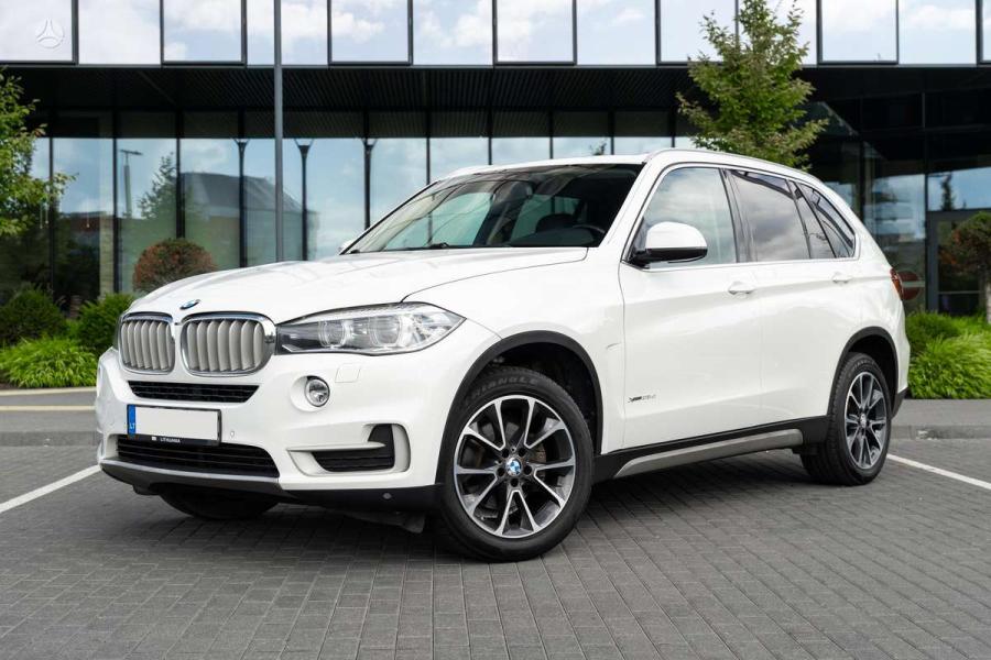 Balts BMW X5 2014 Viļņa, ar dzinēja tilpumu 2.00 L un nobraukumu 270 tūkst. km par 15900 €, foto 1 vietnē AUTOMOTO.COM.LV
