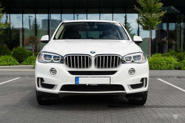Balts BMW X5 2014 Viļņa, ar dzinēja tilpumu 2.00 L un nobraukumu 270 tūkst. km par 15900 €, foto 8 vietnē AUTOMOTO.COM.LV