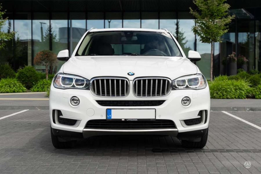 Balts BMW X5 2014 Viļņa, ar dzinēja tilpumu 2.00 L un nobraukumu 270 tūkst. km par 15900 €, foto 8 vietnē AUTOMOTO.COM.LV