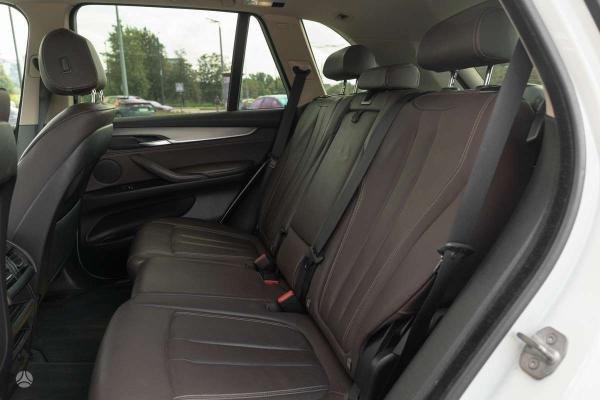 Balts BMW X5 2014 Viļņa, ar dzinēja tilpumu 2.00 L un nobraukumu 270 tūkst. km par 15900 €, foto 11 vietnē AUTOMOTO.COM.LV
