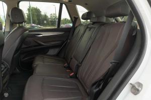 Balts BMW X5 2014 Viļņa, ar dzinēja tilpumu 2.00 L un nobraukumu 270 tūkst. km par 15900 €, foto 11 vietnē AUTOMOTO.COM.LV