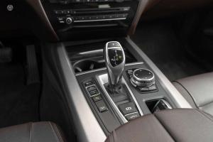 Balts BMW X5 2014 Viļņa, ar dzinēja tilpumu 2.00 L un nobraukumu 270 tūkst. km par 15900 €, foto 15 vietnē AUTOMOTO.COM.LV