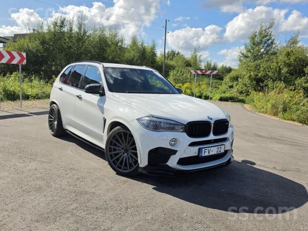 Balts BMW X5 2014 Rīga, ar dzinēja tilpumu 3.00 L un nobraukumu 251 tūkst. km par 21999 €, foto 1 vietnē AUTOMOTO.COM.LV