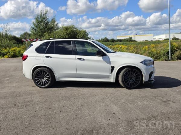Balts BMW X5 2014 Rīga, ar dzinēja tilpumu 3.00 L un nobraukumu 251 tūkst. km par 21999 €, foto 3 vietnē AUTOMOTO.COM.LV