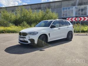 White BMW X5 2014 in Riga, with an engine capacity of 3.00 L and mileage of 251 thousand km for 21999 €, photo 6 on AUTOMOTO.COM.LV