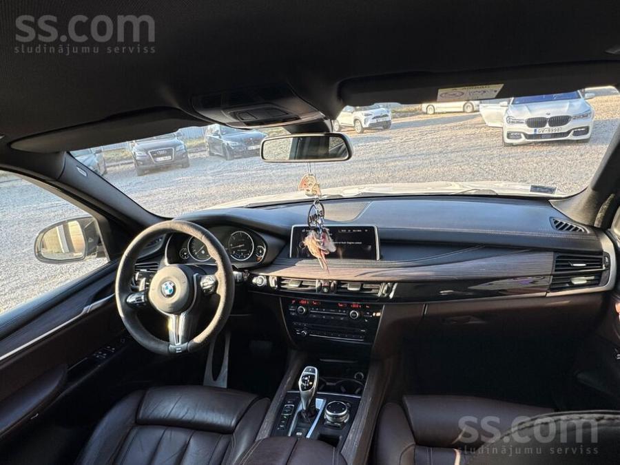 White BMW X5 2014 in Riga, with an engine capacity of 3.00 L and mileage of 251 thousand km for 21999 €, photo 15 on AUTOMOTO.COM.LV
