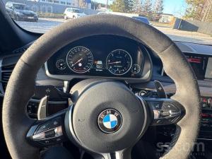 White BMW X5 2014 in Riga, with an engine capacity of 3.00 L and mileage of 251 thousand km for 21999 €, photo 19 on AUTOMOTO.COM.LV