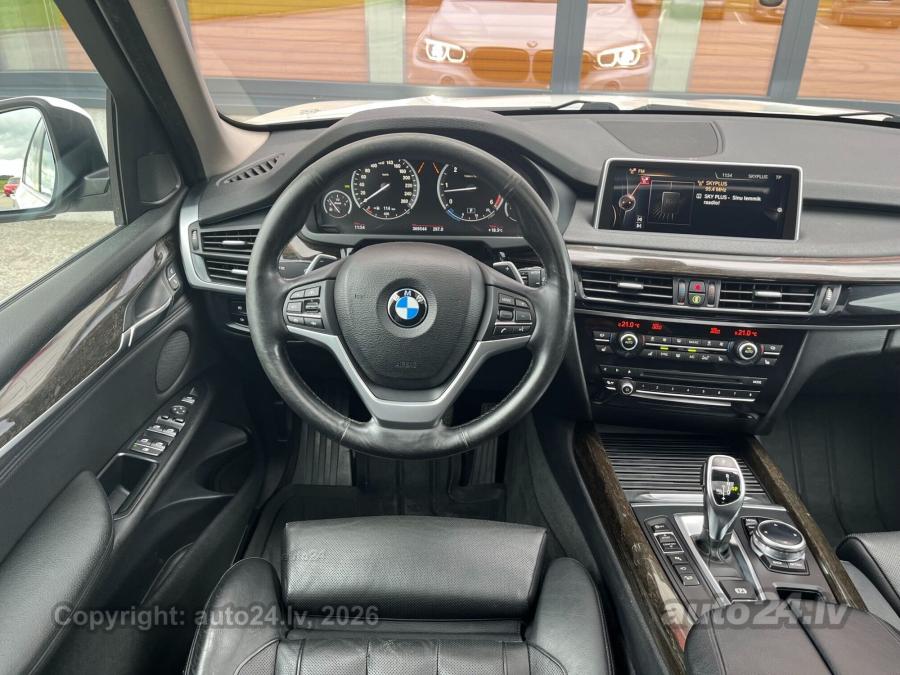 Balts BMW X5 2014 Tallina, ar dzinēja tilpumu 3.00 L un nobraukumu 369 tūkst. km par 19400 €, foto 16 vietnē AUTOMOTO.COM.LV