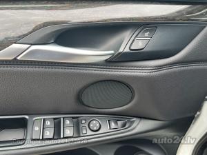 Balts BMW X5 2014 Tallina, ar dzinēja tilpumu 3.00 L un nobraukumu 369 tūkst. km par 19400 €, foto 20 vietnē AUTOMOTO.COM.LV