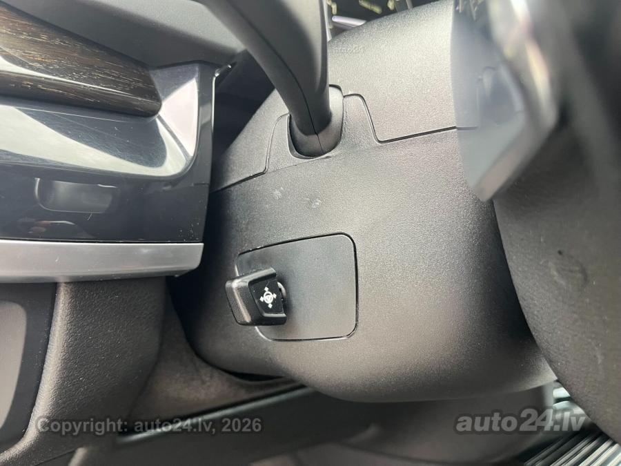 Balts BMW X5 2014 Tallina, ar dzinēja tilpumu 3.00 L un nobraukumu 369 tūkst. km par 19400 €, foto 22 vietnē AUTOMOTO.COM.LV