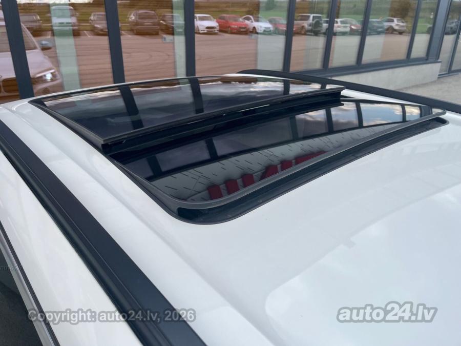 Balts BMW X5 2014 Tallina, ar dzinēja tilpumu 3.00 L un nobraukumu 369 tūkst. km par 19400 €, foto 24 vietnē AUTOMOTO.COM.LV