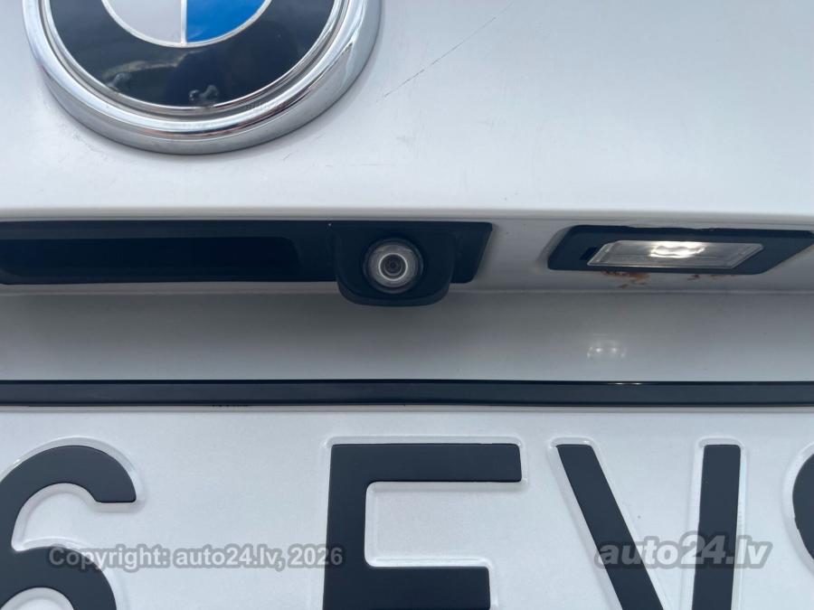 Balts BMW X5 2014 Tallina, ar dzinēja tilpumu 3.00 L un nobraukumu 369 tūkst. km par 19400 €, foto 25 vietnē AUTOMOTO.COM.LV