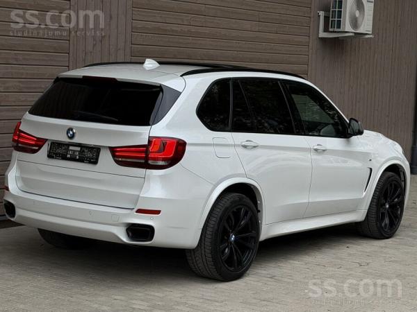 Balts BMW X5 2014 Jelgava, ar dzinēja tilpumu 3.00 L un nobraukumu 282 tūkst. km par 19990 €, foto 4 vietnē AUTOMOTO.COM.LV