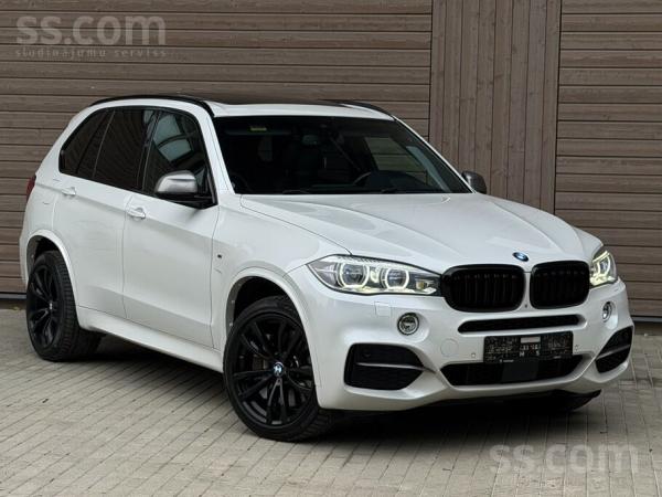 Balts BMW X5 2014 Jelgava, ar dzinēja tilpumu 3.00 L un nobraukumu 282 tūkst. km par 19990 €, foto 6 vietnē AUTOMOTO.COM.LV
