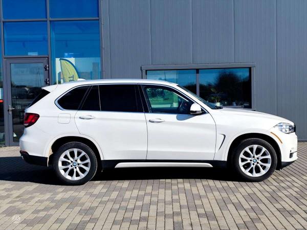 White BMW X5 2014 in Siauliai, with an engine capacity of 3.00 L and mileage of 235 thousand km for 12900 €, photo 9 on AUTOMOTO.COM.LV