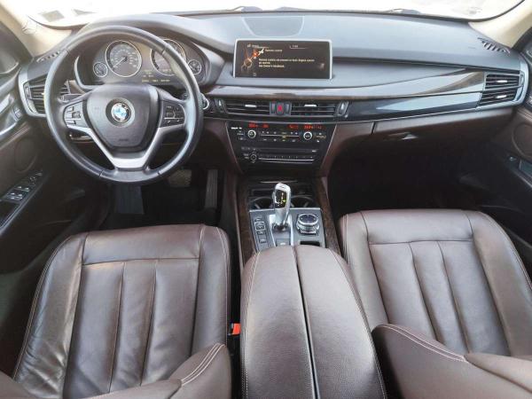 White BMW X5 2014 in Siauliai, with an engine capacity of 3.00 L and mileage of 235 thousand km for 12900 €, photo 11 on AUTOMOTO.COM.LV