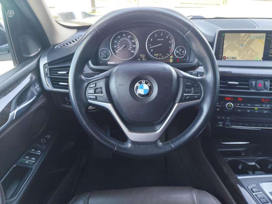 Balts BMW X5 2014 Šauļi, ar dzinēja tilpumu 3.00 L un nobraukumu 235 tūkst. km par 12900 €, foto 12 vietnē AUTOMOTO.COM.LV