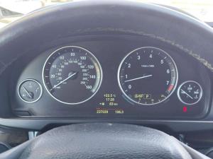 Balts BMW X5 2014 Šauļi, ar dzinēja tilpumu 3.00 L un nobraukumu 235 tūkst. km par 12900 €, foto 13 vietnē AUTOMOTO.COM.LV