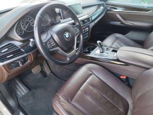 Balts BMW X5 2014 Šauļi, ar dzinēja tilpumu 3.00 L un nobraukumu 235 tūkst. km par 12900 €, foto 21 vietnē AUTOMOTO.COM.LV