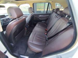 Balts BMW X5 2014 Šauļi, ar dzinēja tilpumu 3.00 L un nobraukumu 235 tūkst. km par 12900 €, foto 24 vietnē AUTOMOTO.COM.LV