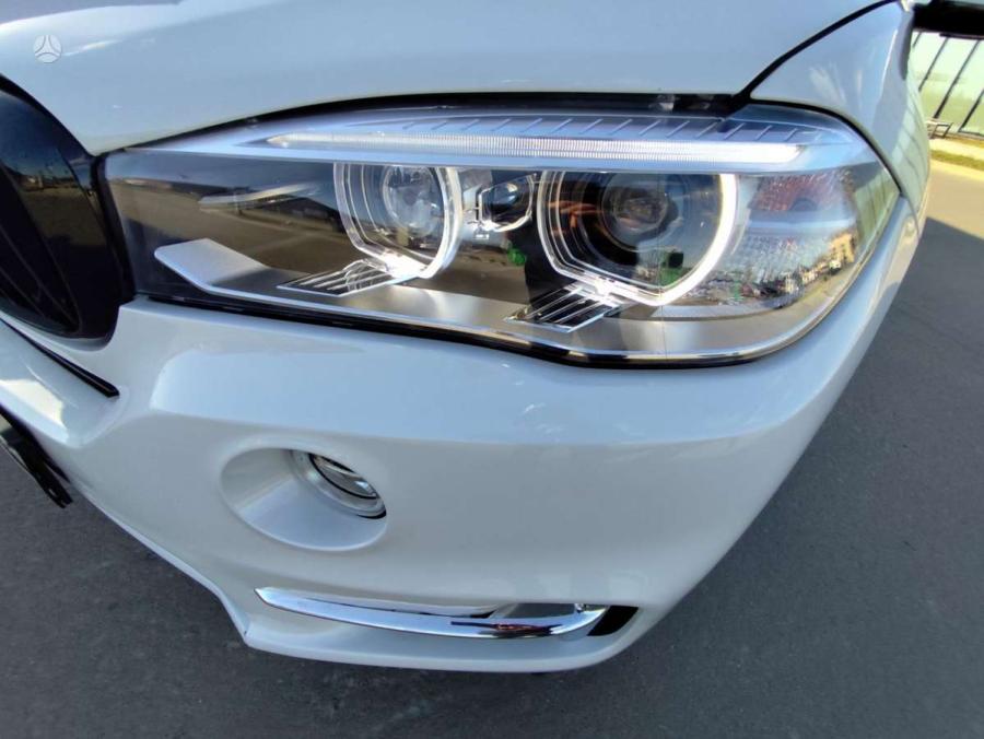 Balts BMW X5 2014 Šauļi, ar dzinēja tilpumu 3.00 L un nobraukumu 235 tūkst. km par 12900 €, foto 30 vietnē AUTOMOTO.COM.LV