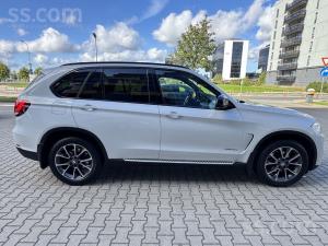Balts BMW X5 2014 Rīga, ar dzinēja tilpumu 3.00 L un nobraukumu 98 tūkst. km par 25000 €, foto 8 vietnē AUTOMOTO.COM.LV