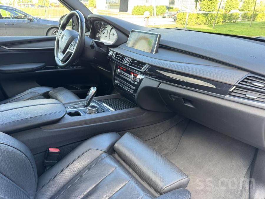 Balts BMW X5 2014 Rīga, ar dzinēja tilpumu 3.00 L un nobraukumu 98 tūkst. km par 25000 €, foto 21 vietnē AUTOMOTO.COM.LV
