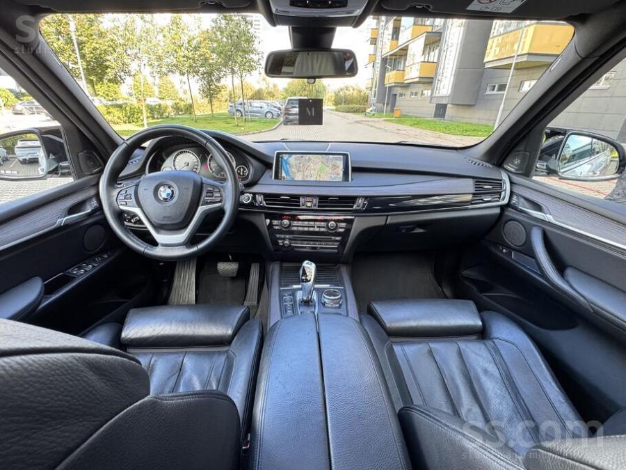 Balts BMW X5 2014 Rīga, ar dzinēja tilpumu 3.00 L un nobraukumu 98 tūkst. km par 25000 €, foto 25 vietnē AUTOMOTO.COM.LV