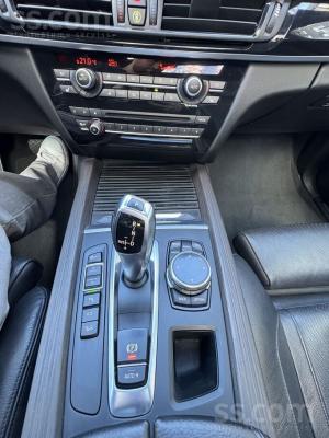 Balts BMW X5 2014 Rīga, ar dzinēja tilpumu 3.00 L un nobraukumu 98 tūkst. km par 25000 €, foto 26 vietnē AUTOMOTO.COM.LV