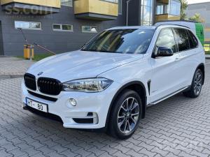 White BMW X5 2014 in Riga, with an engine capacity of 3.00 L and mileage of 98 thousand km for 25000 €, photo  on AUTOMOTO.COM.LV