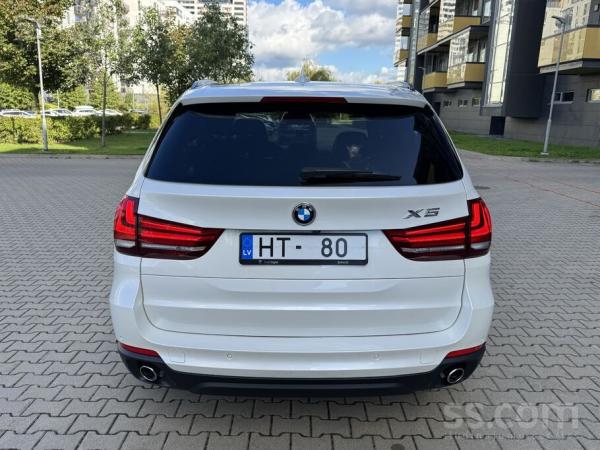 BMW X5 2014 in Riga on AUTOMOTO.COM.LV White BMW X5 2014 in Riga, with an engine capacity of 3.00 L and mileage of 98 thousand km for 25000 €, photo 6 on AUTOMOTO.COM.LV