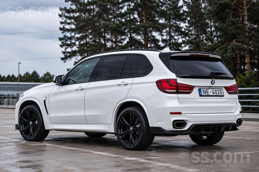 Balts BMW X5 2014 Rīga, ar dzinēja tilpumu 3.00 L un nobraukumu 353 tūkst. km par 21500 €, foto 5 vietnē AUTOMOTO.COM.LV