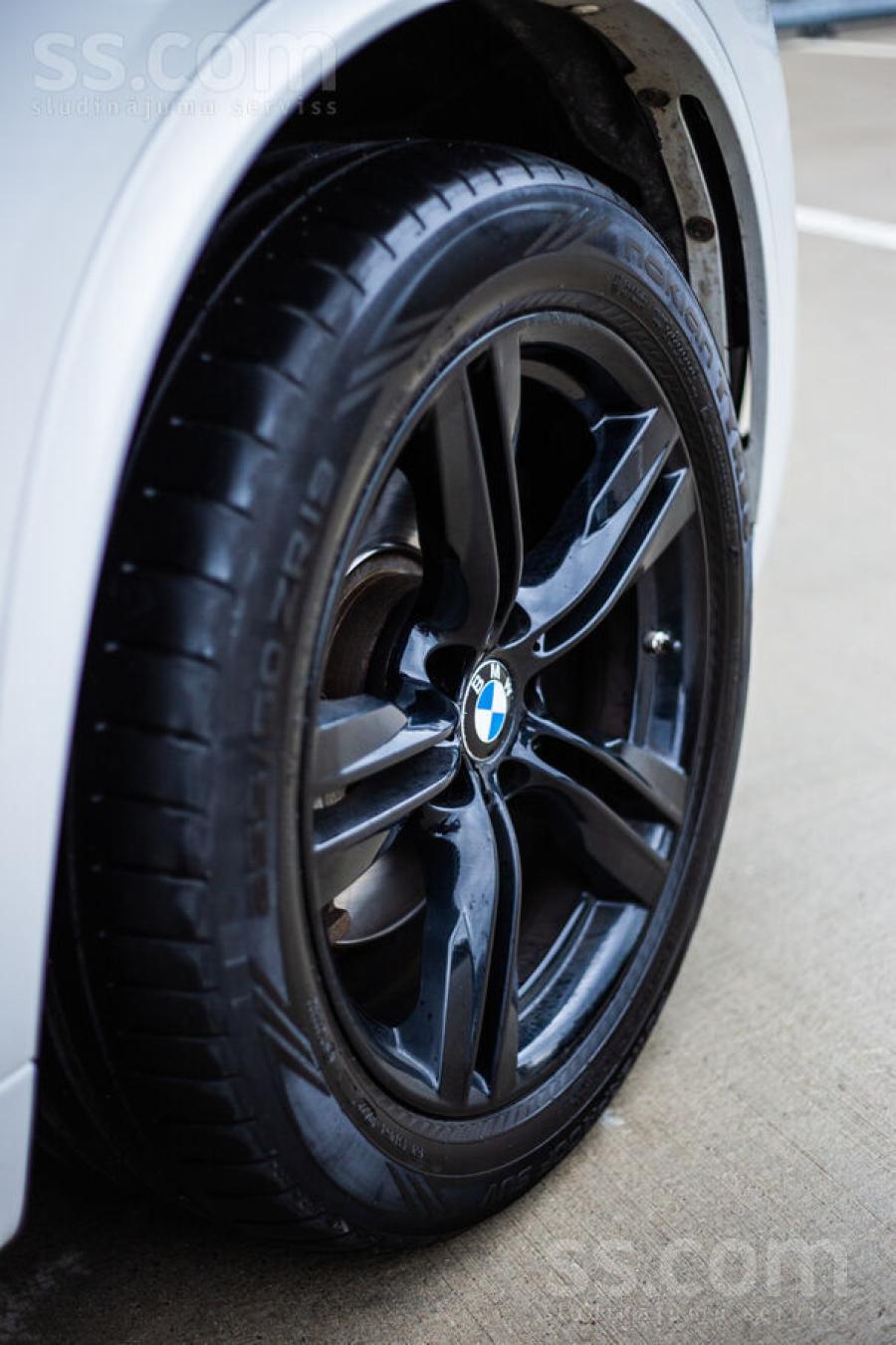 Balts BMW X5 2014 Rīga, ar dzinēja tilpumu 3.00 L un nobraukumu 353 tūkst. km par 21500 €, foto 7 vietnē AUTOMOTO.COM.LV