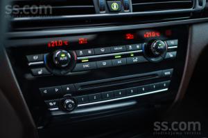 Balts BMW X5 2014 Rīga, ar dzinēja tilpumu 3.00 L un nobraukumu 353 tūkst. km par 21500 €, foto 16 vietnē AUTOMOTO.COM.LV