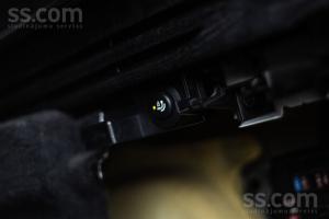 Balts BMW X5 2014 Rīga, ar dzinēja tilpumu 3.00 L un nobraukumu 353 tūkst. km par 21500 €, foto 18 vietnē AUTOMOTO.COM.LV